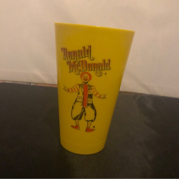 Dining | Vintage Mcdonalds Ronald Mcdonald Yellow Plastic Cup ...